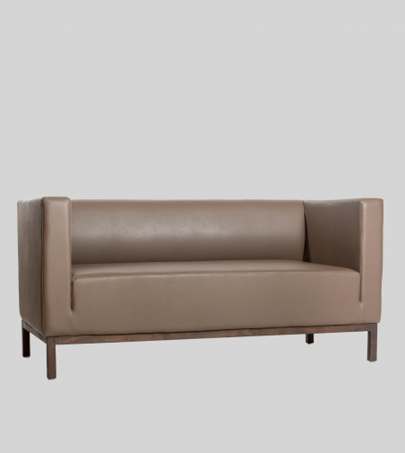 CANAPÉ EN SIMILICUIR COULEUR TAUPE AVEC ACCOUDOIRS